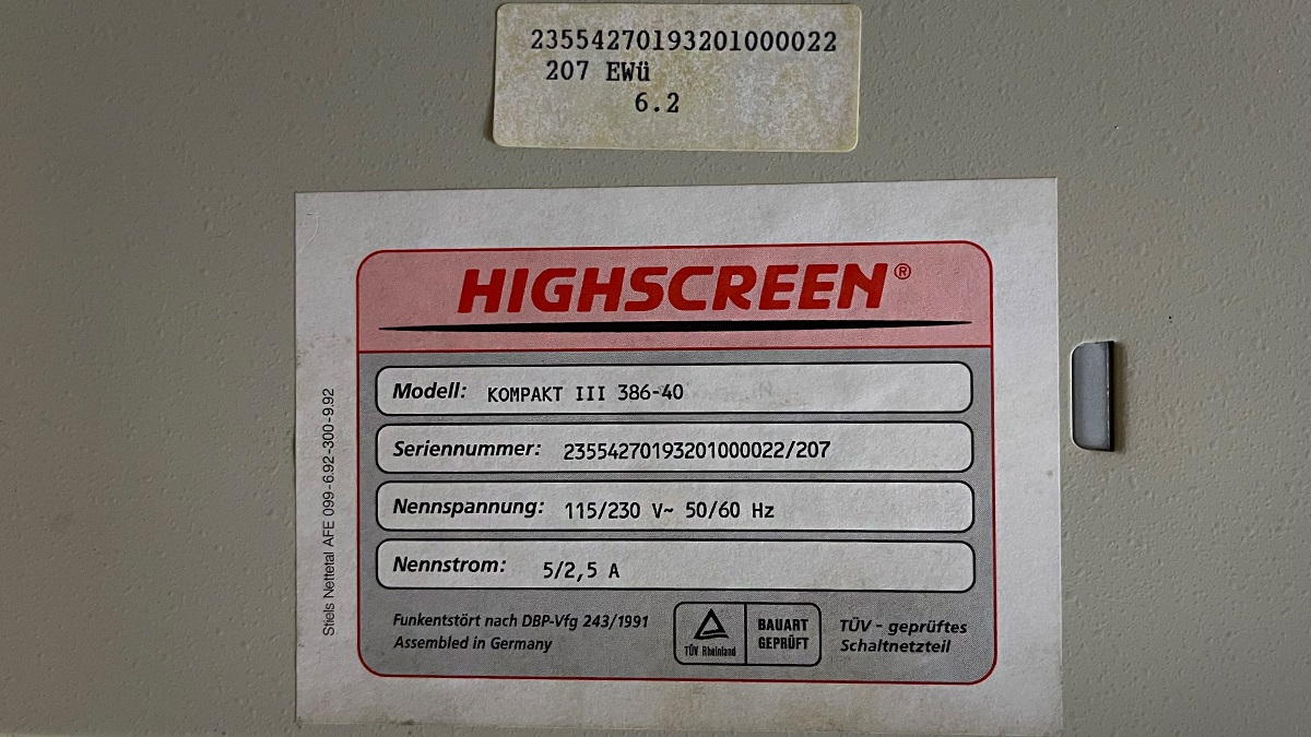 Dusty Voodoo 3dfx - Vobis Highscreen Colani 386 DX-40